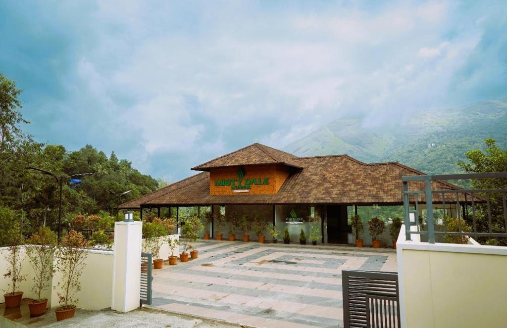 Misty Dale Luxury Resort & Spa, Anachal (updated prices 2025)