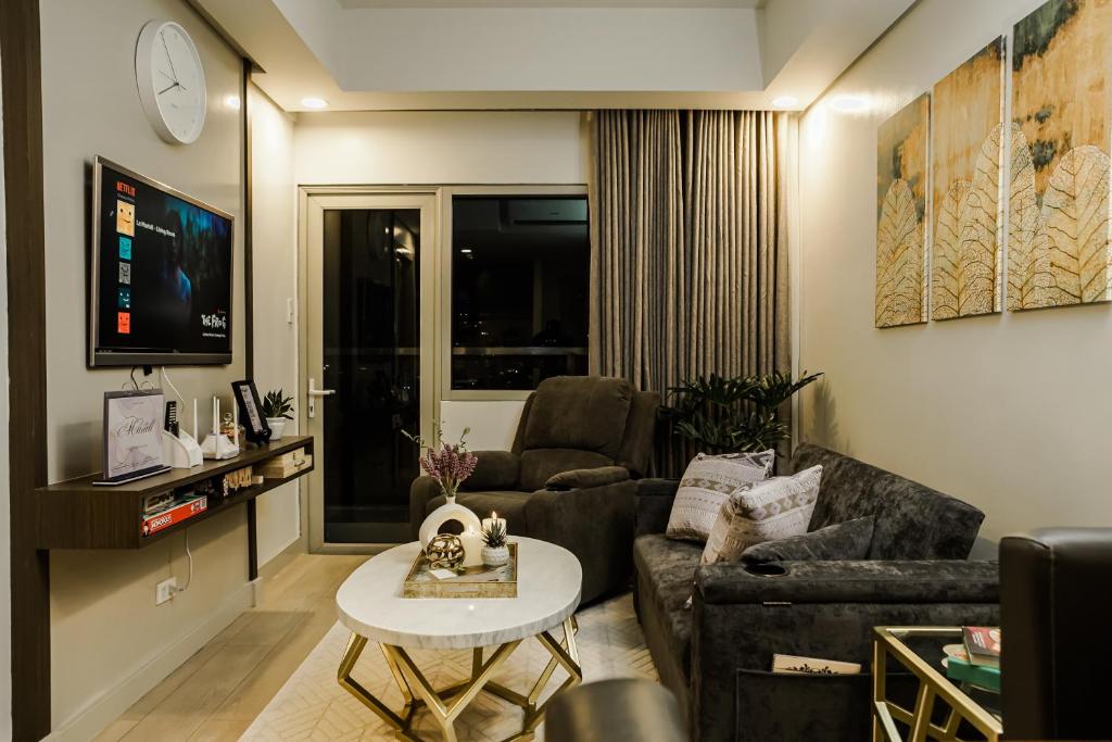 Le Martell 1BR BGC Condo Unit - Infinity Pool & Gym Access with 360 City View, Manila (updated ...