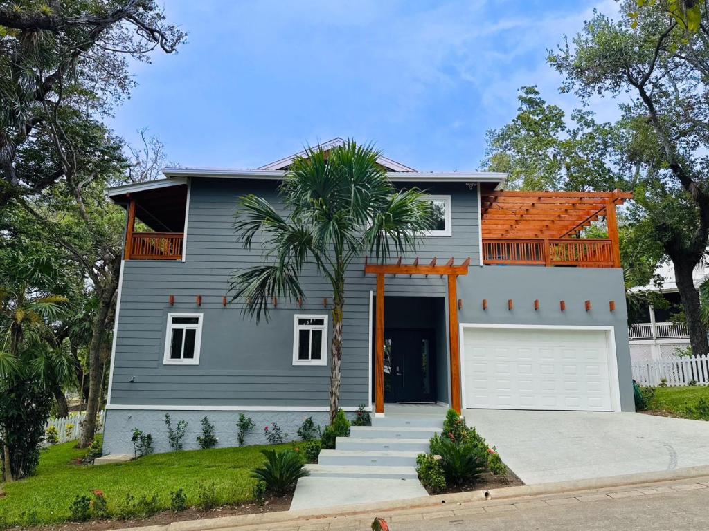 Blue Paradise House Roatan, Roatan (updated prices 2025)