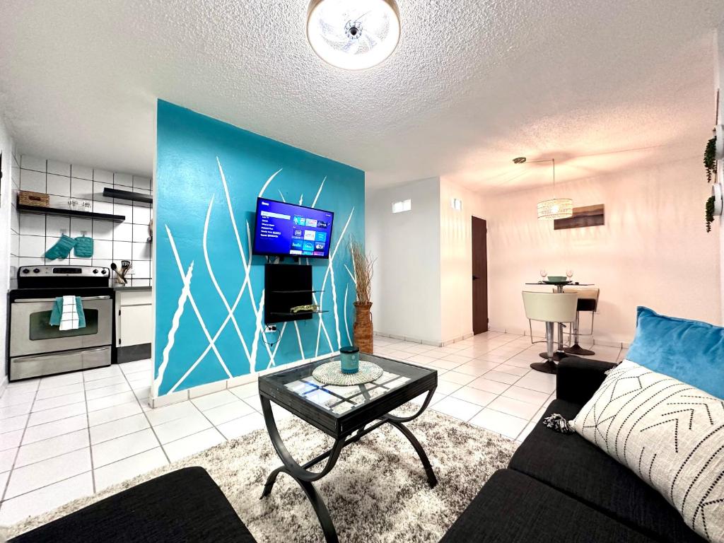 Rincon Casa Deja blue with four rooms, Rincon (updated prices 2026)
