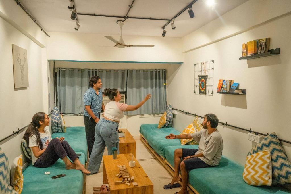 Locomo Hostel Express - Stay Work Eat, Mumbai (updated prices 2026)