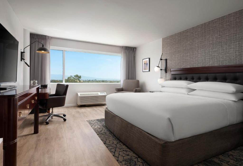 Sheraton Ontario Airport Hotel, Ontario (updated prices 2025)