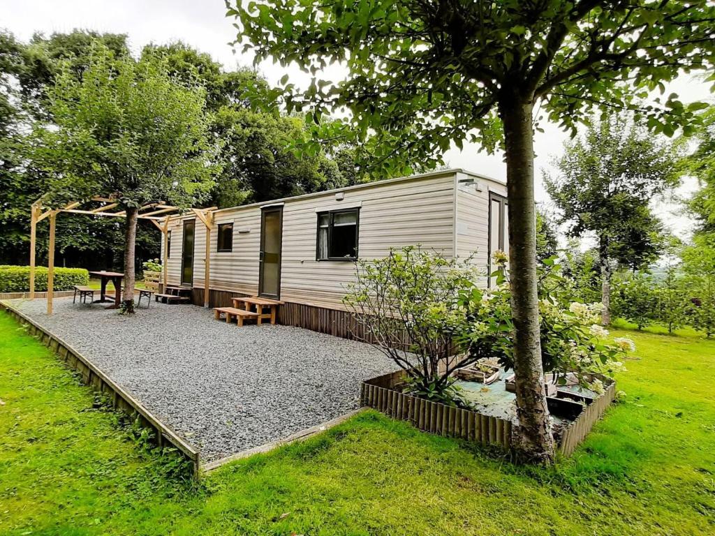 Well-equipped mobile home with garden in Normandy, Gouvets (updated ...