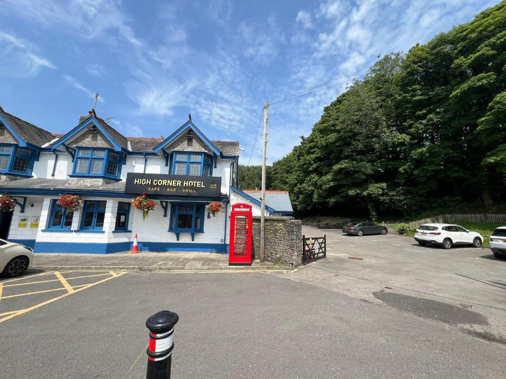 High Corner Hotel, Llanharan (updated prices 2026)