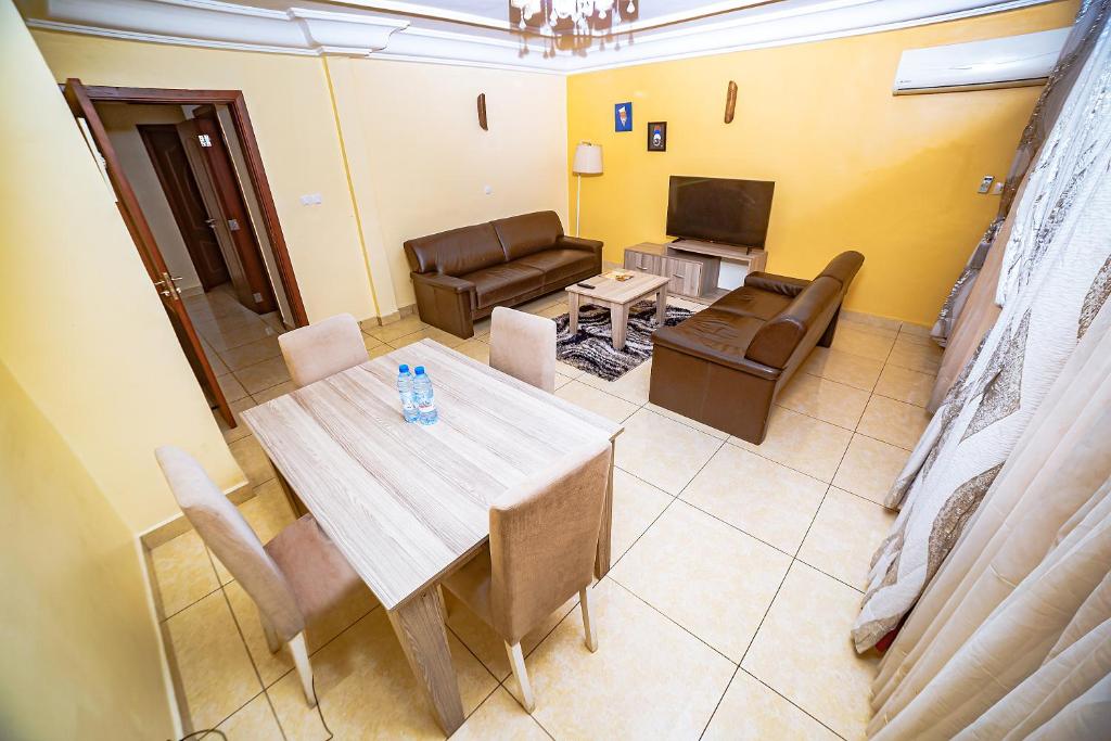 Loumia Premium Bonapriso, Douala (updated prices 2024)