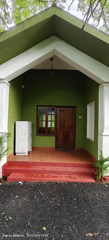 'Rashnik Villa' 3bhk villa with pool vagator goa, Anjuna (tarifs ...