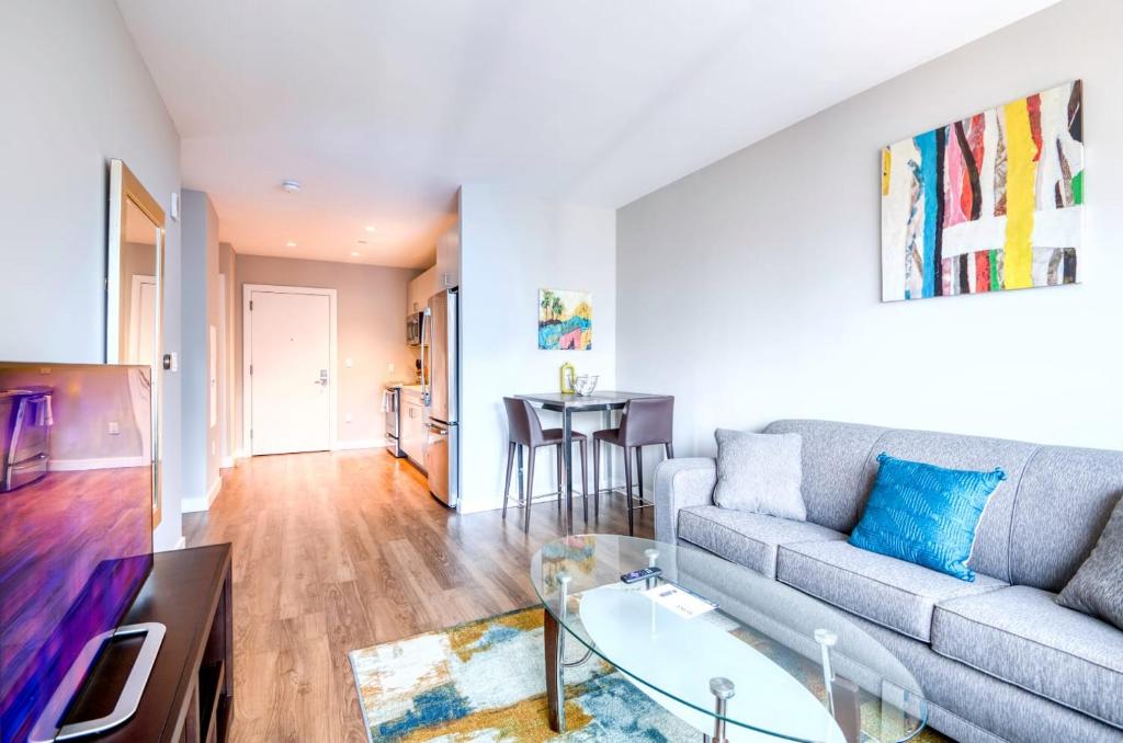 Modern Apt with Water Views - VIA-1816, Boston (aktualisierte Preise ...