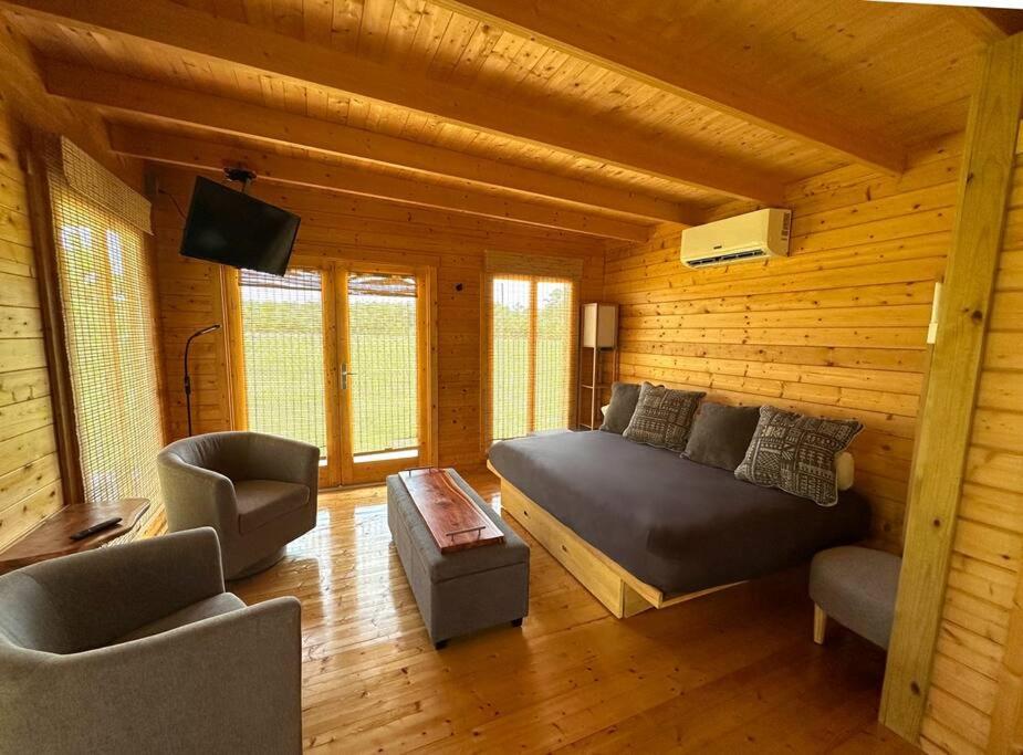 Tranquil Modern Farm Cabin, Smyrna (updated prices 2025)