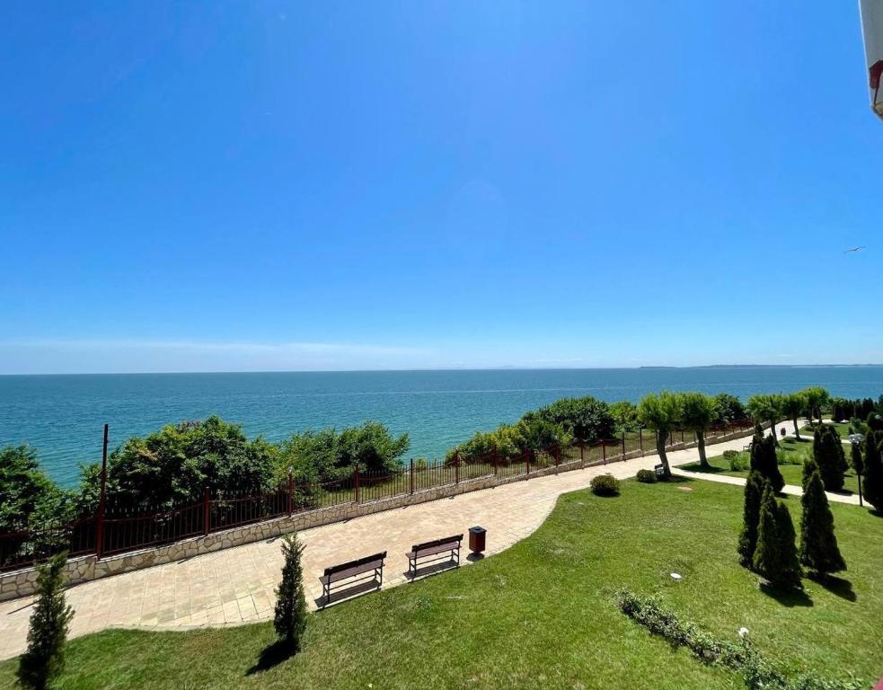 Fort Noks Panorama, Elenite (updated prices 2026)