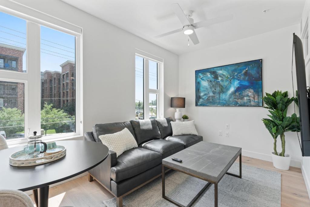 Outstanding Amenities-New Complex- Downtown Luxury, McIntyre Building ...