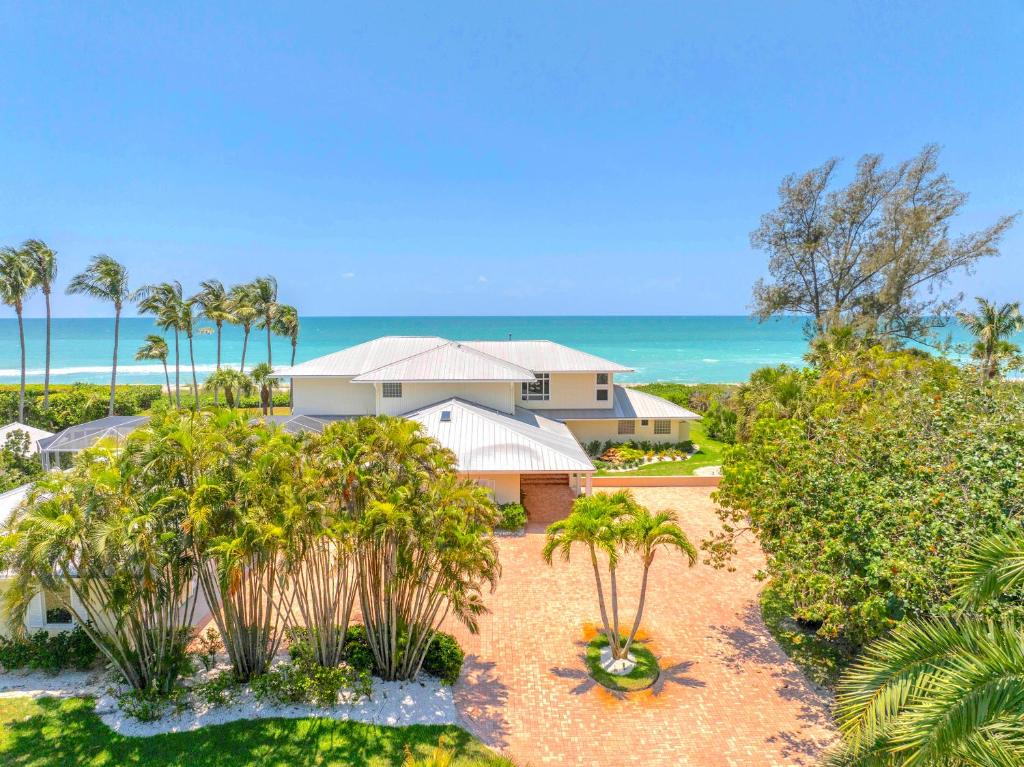 Exclusive 2-acre Beachfront Siesta Key Property!, Siesta Key (updated ...