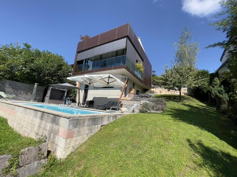 Modern Villa with panoramic view, Ostfildern (precios actualizados 2025)