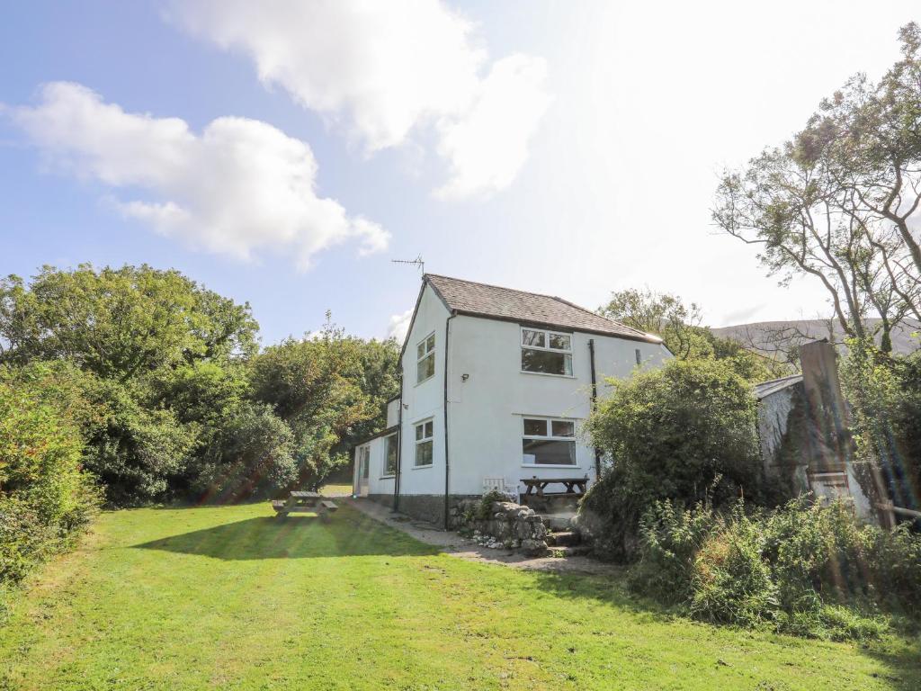 Tal Eryr, Caernarfon (updated prices 2025)