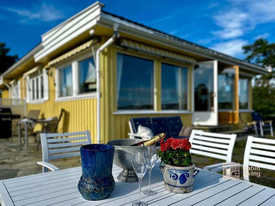 Rustic seaside cottage with jetty near Hankø, Hanke (updated prices 2025)