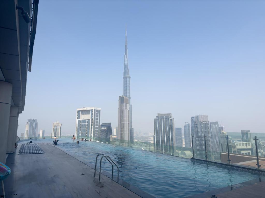 Luxury 2BR Paramount Midtown Infinity Pool Business Bay Dubai, Dubai ...