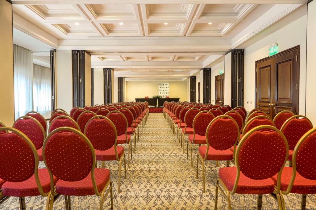 Radisson Montevideo Victoria Plaza Hotel, Montevideo (updated prices 2025)