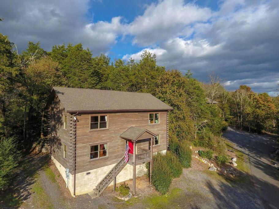 The Lewis #25 - The Cabins at Lexington, Lexington (updated prices 2025)