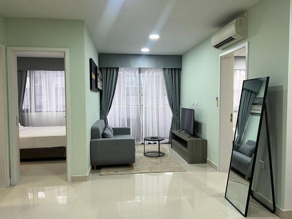 The Bridge Residence, Multi-Apartment by Emma, Phnom Penh (updated ...