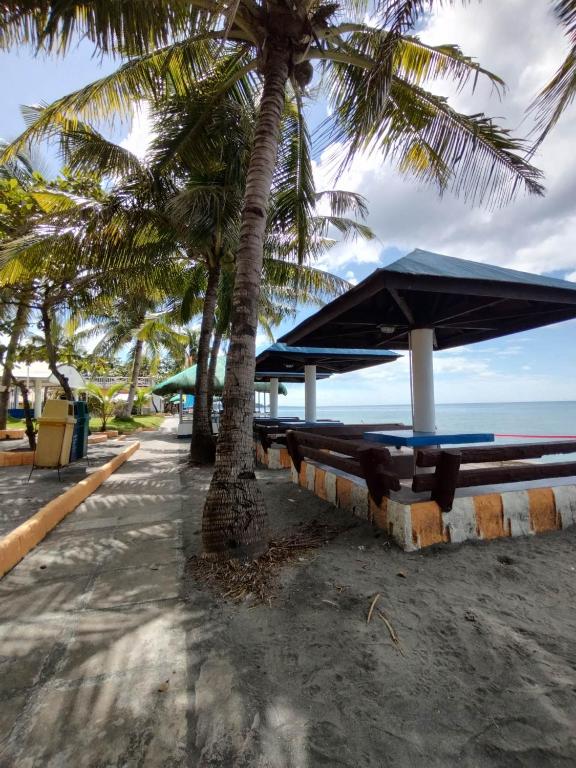 The Waterfront Beach Resort, Morong (updated prices 2025)