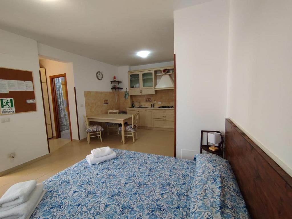 GALA mini, Fiumicino (updated prices 2025)