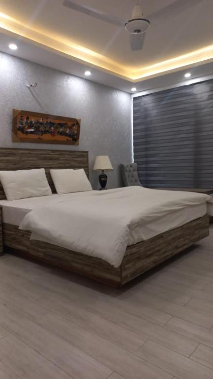 M zawar, Malot (updated prices 2025)