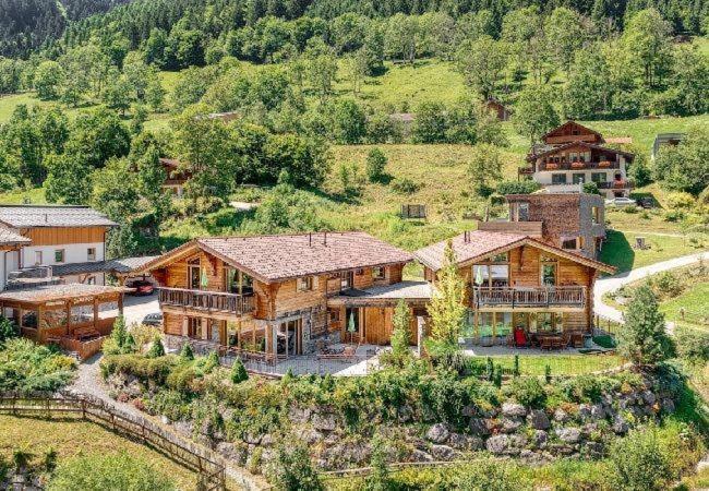 Uralp Royal mit Terrasse, Brand (prezzi aggiornati per il 2024)