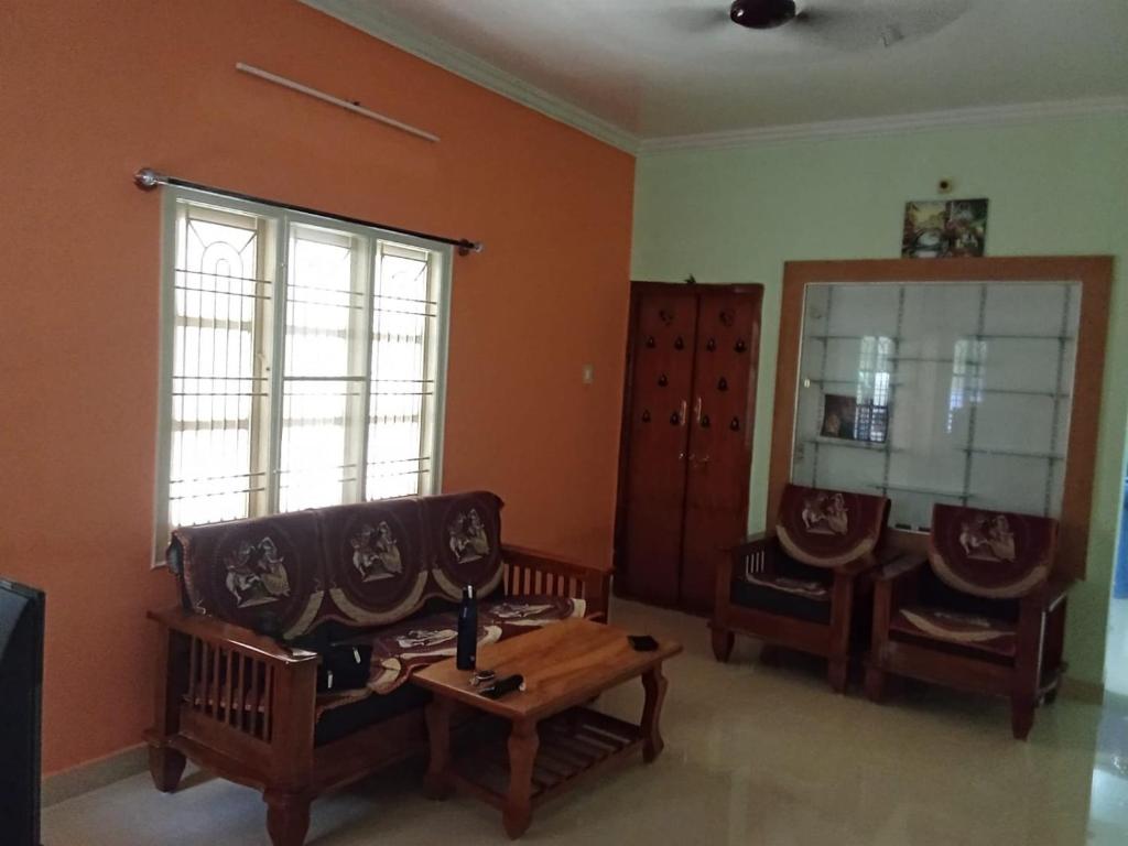 Himadri Mysore Homestay, Vānivilāsa Puram (updated prices 2025)