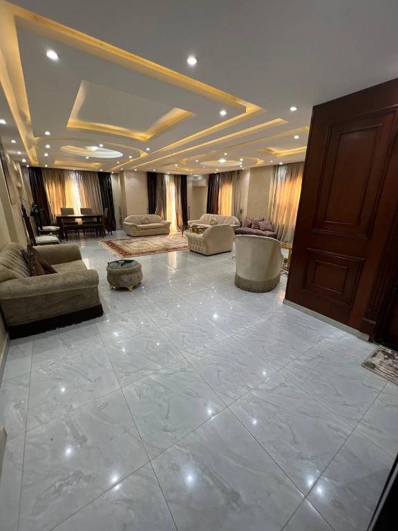 Ahmed Orabi 87, Cairo (updated prices 2025)