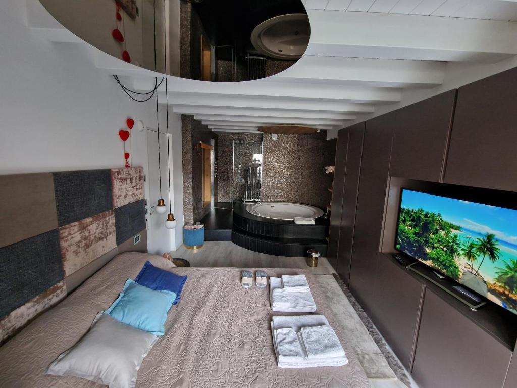 Luxury Room & Private Spa - Rio Botteniga, Treviso (prezzi aggiornati ...