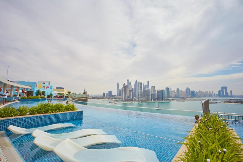 Hight-floor Studio Atlantis view, Dubai (updated prices 2025)