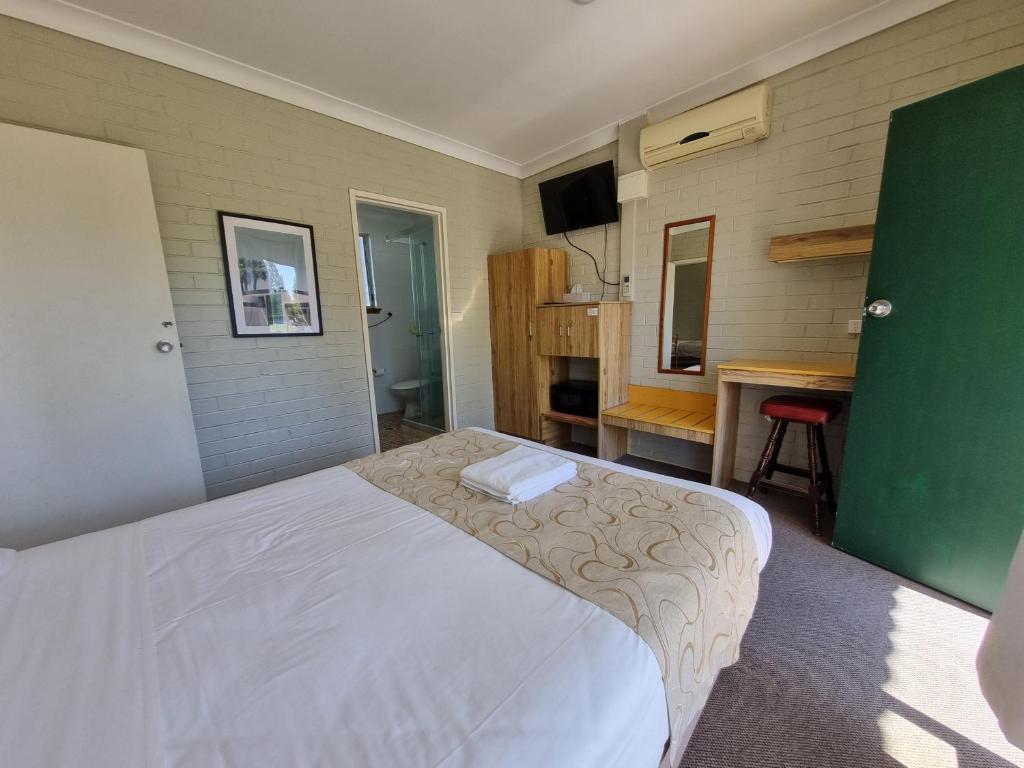 Moon River Motor Inn, Kempsey (updated prices 2025)