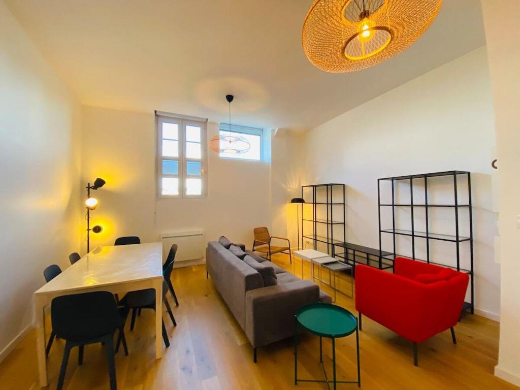 Casa : L'éclat du Roi René, Angers (updated prices 2026)