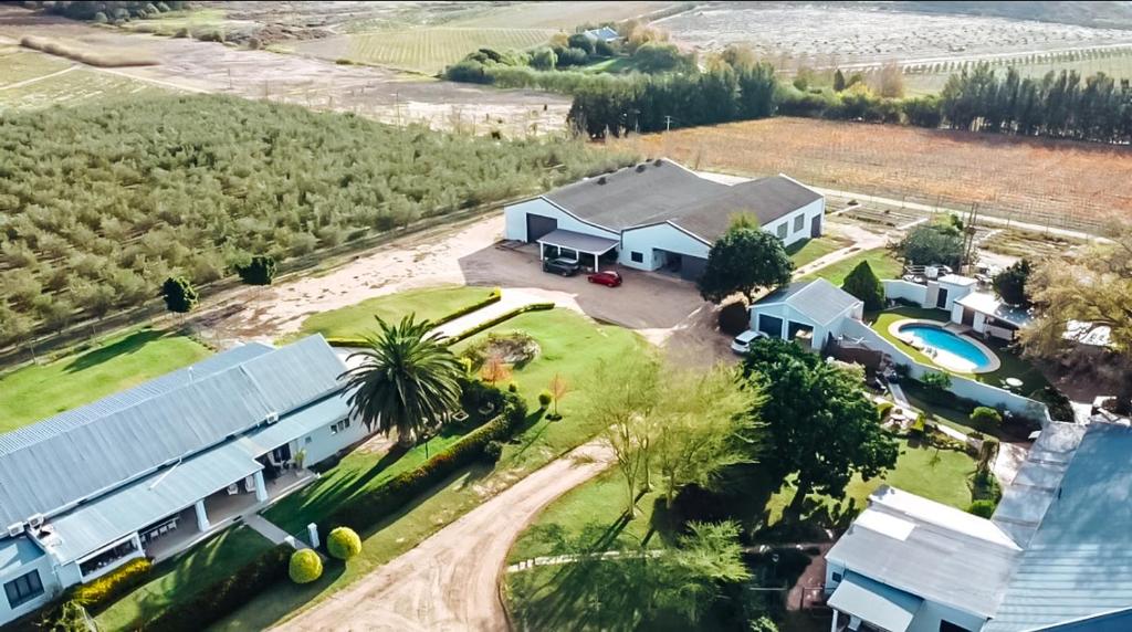 LEO Sky Farm, Franschhoek- 8 Modern Farm Cottages, Klapmuts (updated ...
