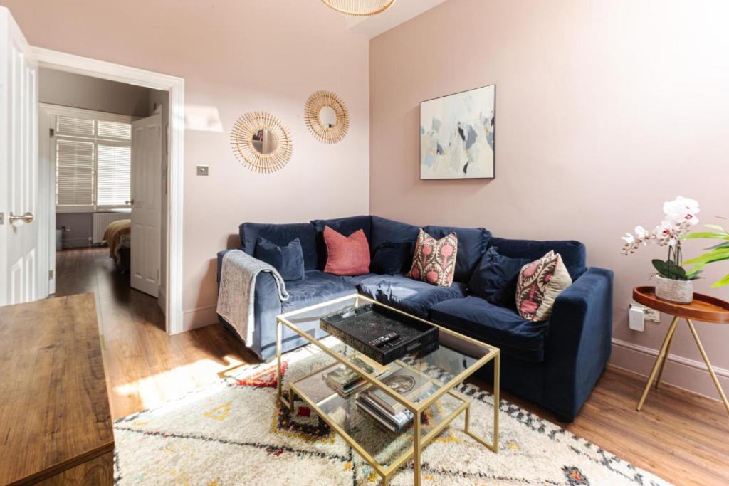 Clapham Calm 2 Bedroom Flat with Garden, London (updated prices 2025)
