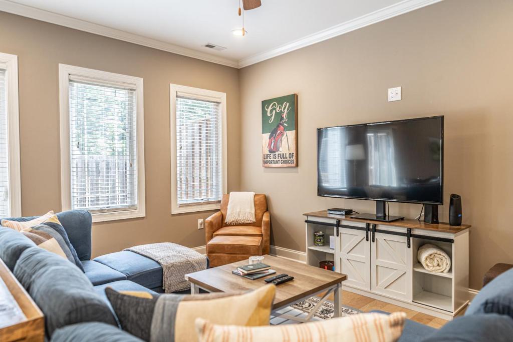 Mulligan Manor Downtown Southern Pines, Southern Pines (updated prices ...