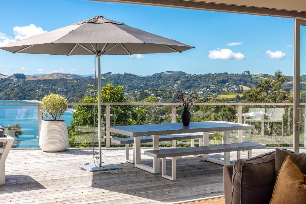 Onetangi Luxury, Putiki (updated prices 2025)