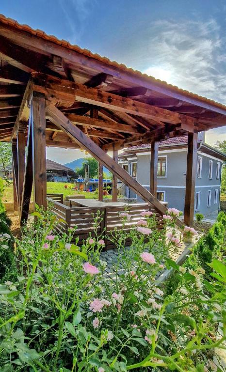 Ралчевата къща, Elena (updated prices 2025)