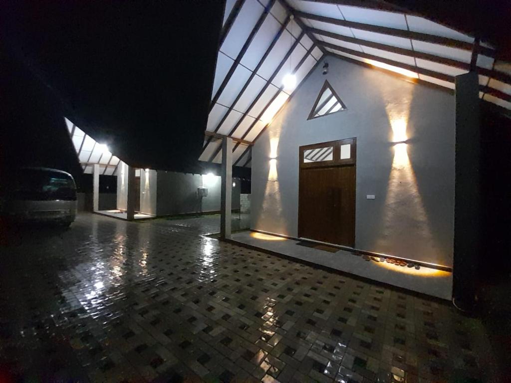 ARI Paradise, Anuradhapura (updated prices 2025)