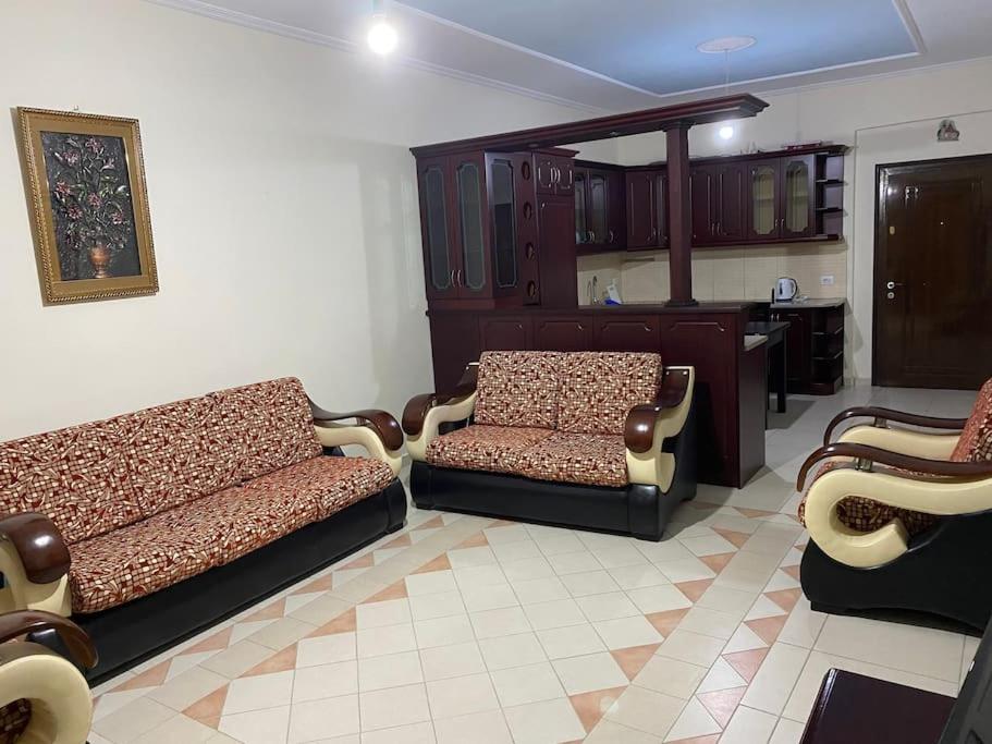 Family apartment 150m from the sea, Sarandë (updated prices 2025)