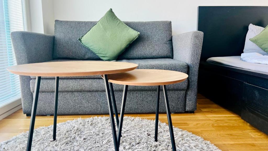 Cozy studio apartment 6 mins by Train to Airport, Vantaa (updated ...