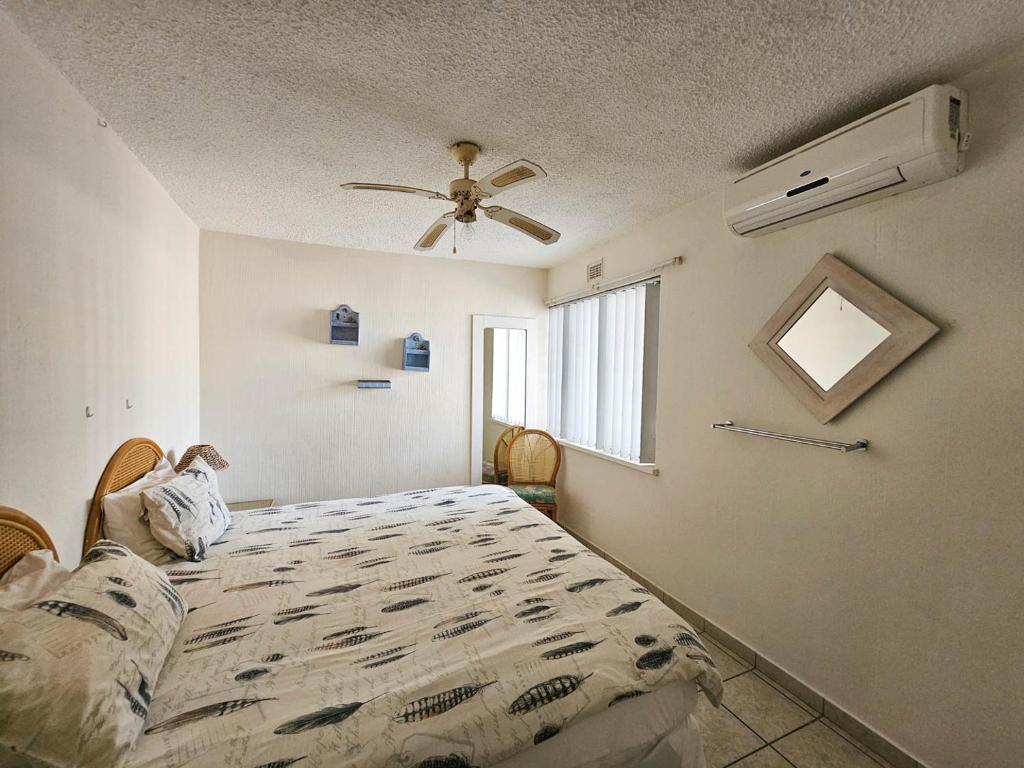 Beachcombers 13 in Ballito - Traveleto