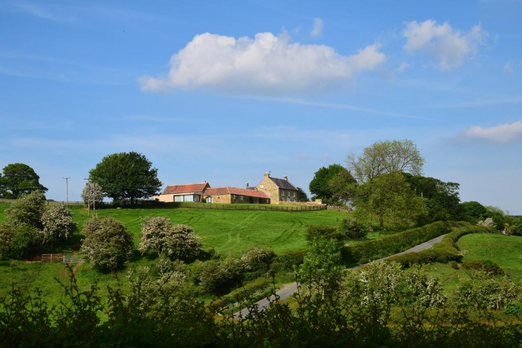 West Acre Lodge, Boltby (updated prices 2025)