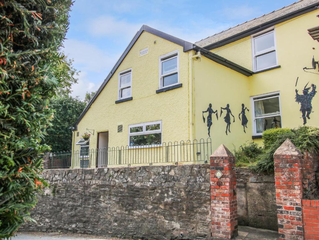 Old Bricklayer's Arms, Bishops Castle (updated prices 2026)