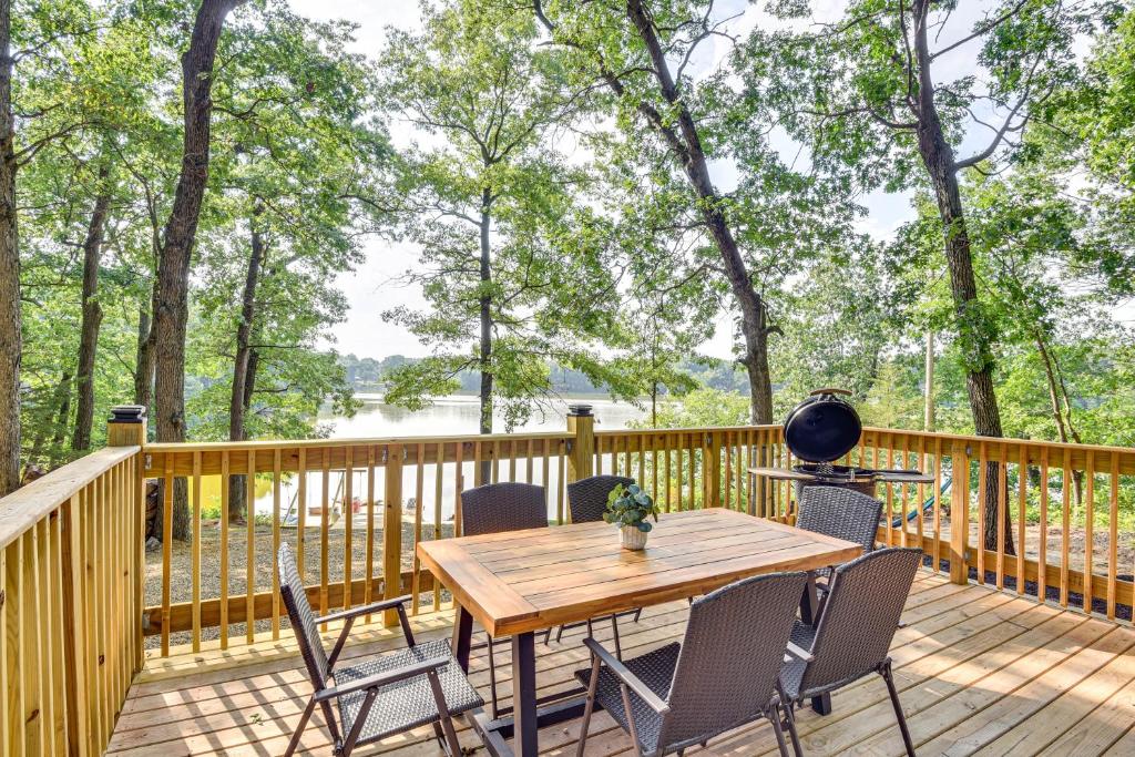 Three Rivers Cottage with Private Dock and Fire Pit!, Three Rivers ...