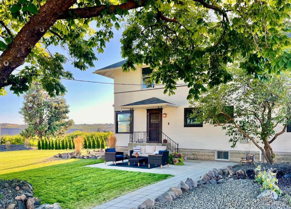 1910 Farmhouse in Scenic Naches Valley, Naches (updated prices 2025)