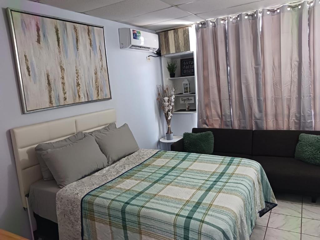 Beach studio, San Juan (updated prices 2024)