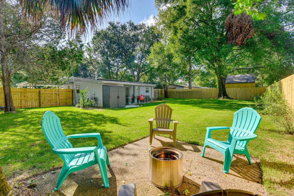 Emerald Coast Home Outdoor Entertainment Area!, Mary Esther (updated ...
