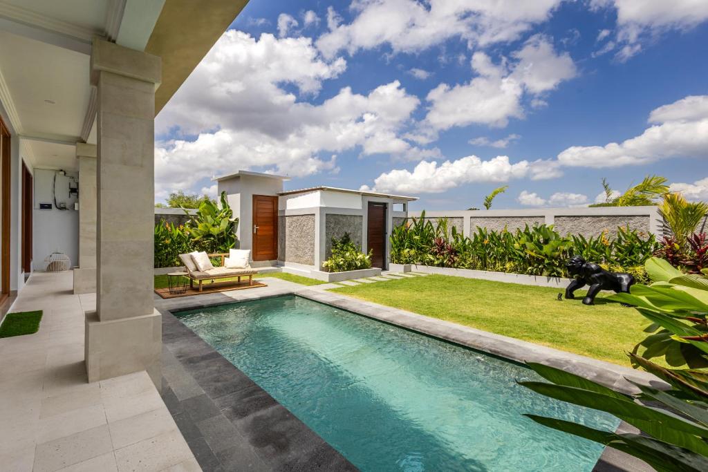 Pool Oasis