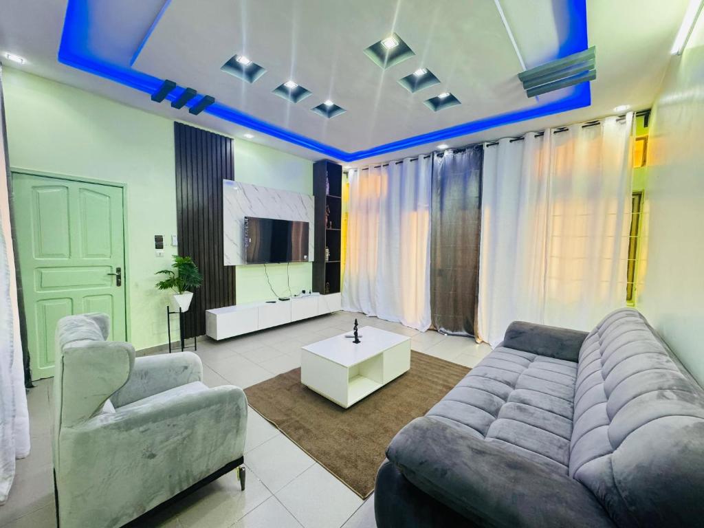 Appartement de 3 pièces meublé à Cotonou, Cotonú (precios actualizados 2025)