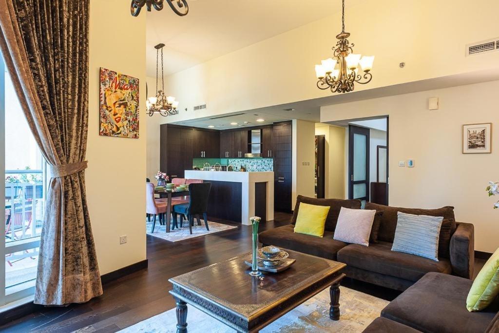 Luxury loft apartment downtown, Dubai (updated prices 2026)